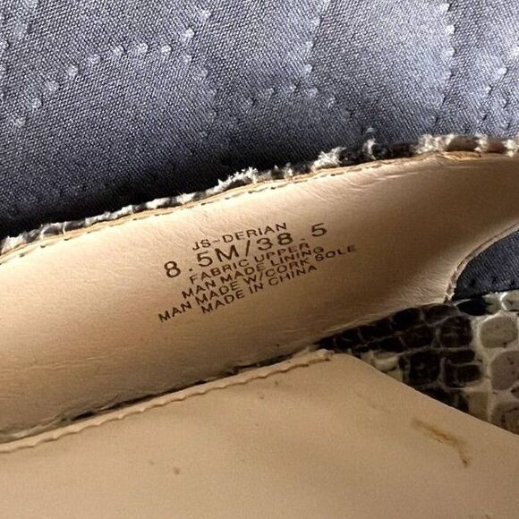 Jessica Simpson | Shoes | Jessica Simpson Derian Peep Toe Platform ...